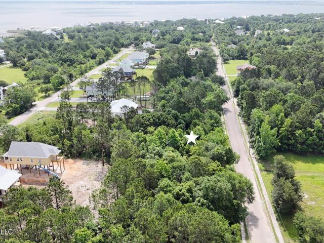 Harrison Court, Bay Saint Louis, MS 39520