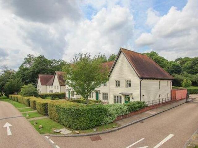 Harrison Lane, Balls Park, 3 Bedroom End