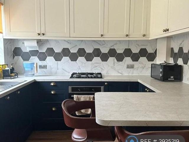 Harrison Road, Wallsend, NE28 3 bed semi detached house to rent £1,075 pcm £248 pw