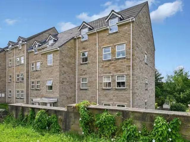Harrogate Road, Bradford 3 bed duplex for sale £225,000