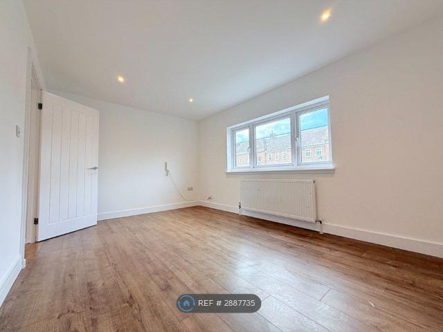 Harrow, Harrow HA1, 2 bed flat to rent, £1,675 pcm | PrimeLocation