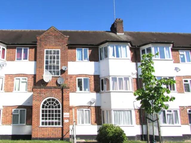 Harrow School, 5 High Street, London, HA1 3HP, United Kingdom | 2 bed apartment for rent #167232085 | Rentberry