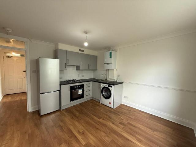 Harrow Road 1 bed flat to rent £1,581 pcm £365 pw