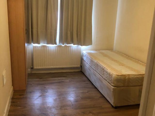 Harrow Road, Wembley HA9, 3 bed flat to rent, £1,850 pcm | PrimeLocation