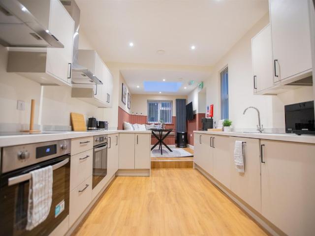 Harrow Road, Bristol BS4, 6 bed shared accommodation to rent, £825 pcm | PrimeLocation