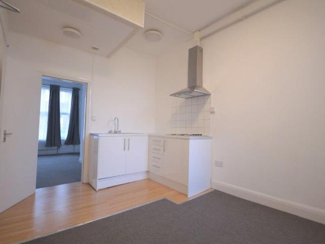 Harrow Road, London NW10, 1 bed property to rent, £1,200 pcm | PrimeLocation
