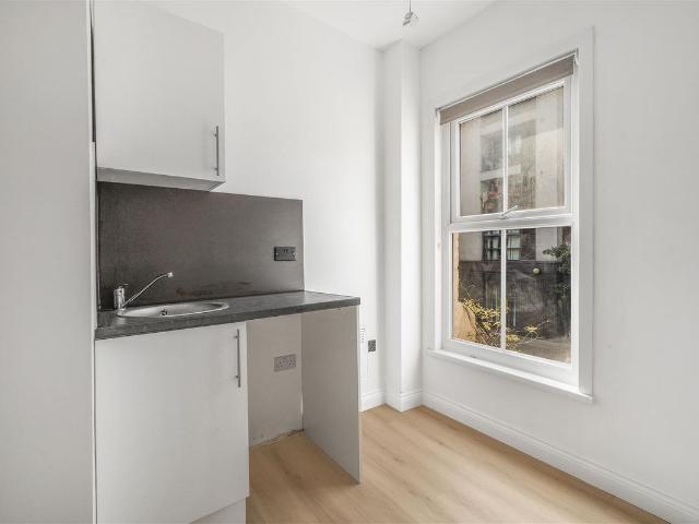 Harrow Road, Maida Vale, London W10, Room to rent, £1,500 pcm | PrimeLocation