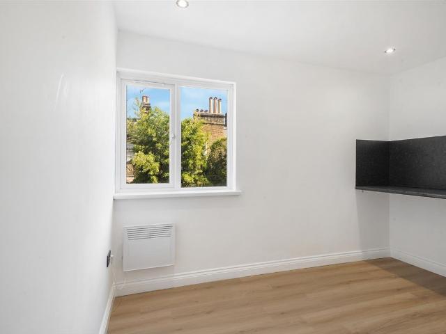 Harrow Road, Maida Vale, London W10, Room to rent, £1,500 pcm | PrimeLocation