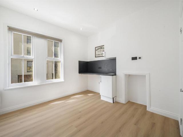 Harrow Road, Maida Vale, London W10, Room to rent, £1,500 pcm | PrimeLocation