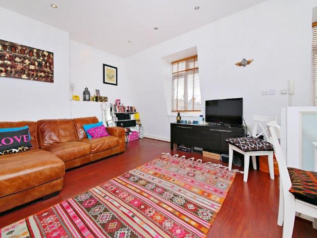 Harrow Road, Maida Hill W9 1 bed flat to rent £1,750 pcm £404 pw