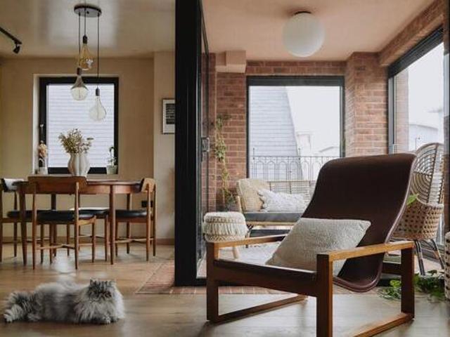 Harrow Road, Settle, Kensal Green, 2 Bedroom Flat