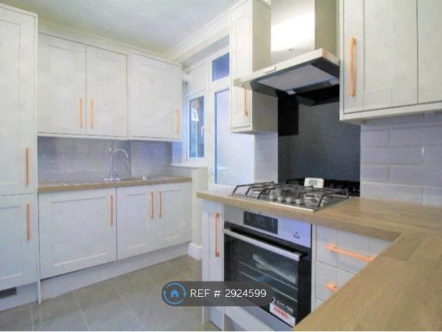Harrow View, Harrow HA2, 2 bed flat to rent, £1,800 pcm | PrimeLocation