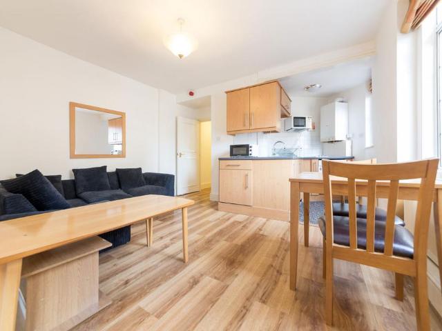 Harrowby Street, London W1H 1 bed flat to rent £1,900 pcm £438 pw