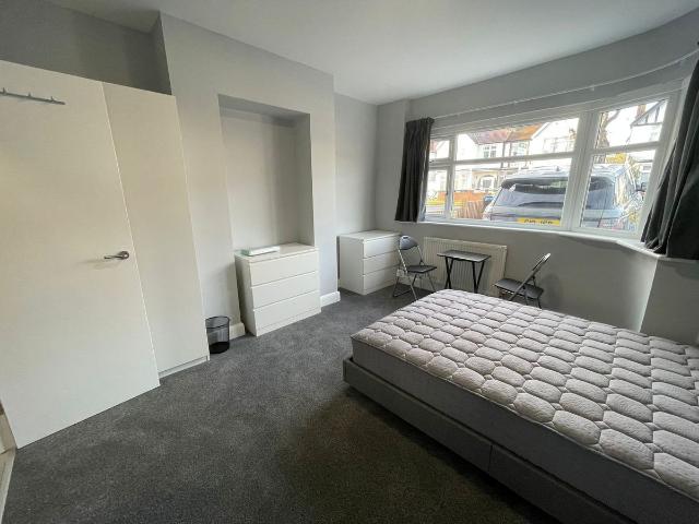 Harrowdene Road, North Wembley HA0, 1 bed detached house to rent, £1,050 pcm | PrimeLocation
