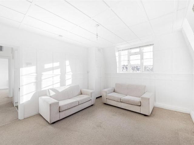 Hastings House, Hastings Road, West. 1 bed apartment to rent £1,600 pcm £369 pw