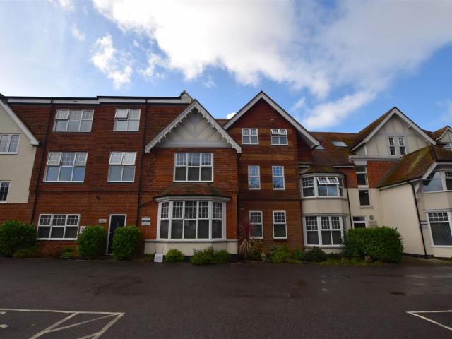 Hastings Road, Bexhill On Sea TN40, 3 bed flat to rent, £1,295 pcm | PrimeLocation