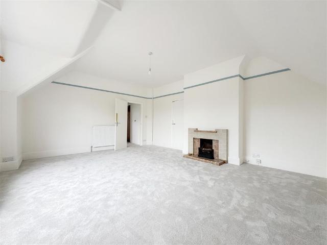 Hastings Road, Bexhill On Sea, TN40 2NJ