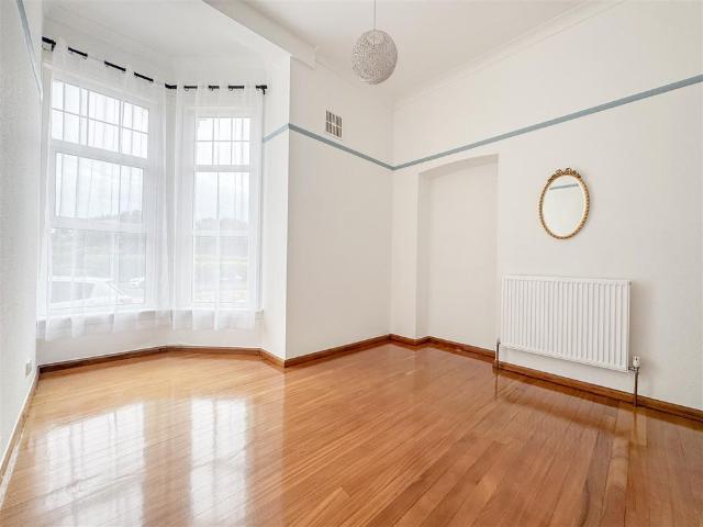 Hastings Road, Bexhill On Sea, TN40 2NJ