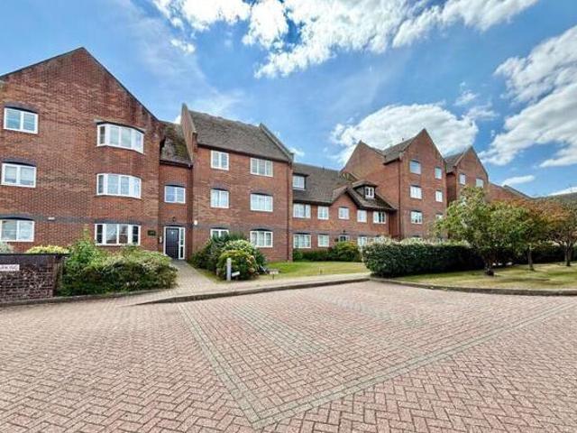 Hastings Road, Bexhill On Sea, 2 Bedroom Ground