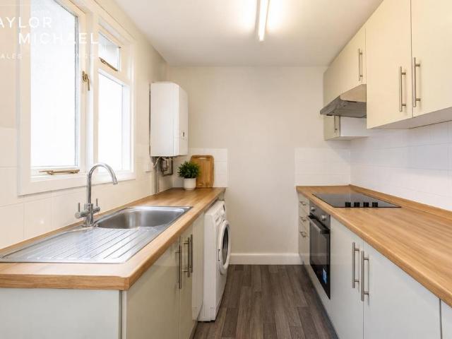Hastings Road, Brighton 5 bed terraced house to rent £2,710 pcm £625 pw