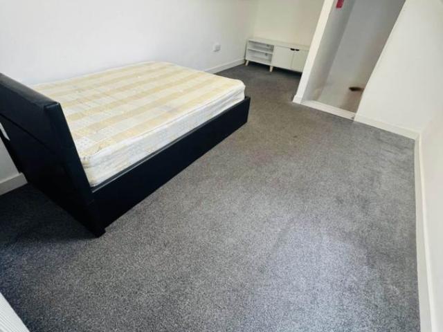 Hastings Street, Luton LU1, Studio to rent, £500 pcm | PrimeLocation