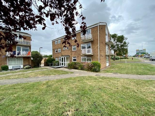 Hastoe Park, Aylesbury, HP20 1 bed apartment to rent £1,050 pcm £242 pw