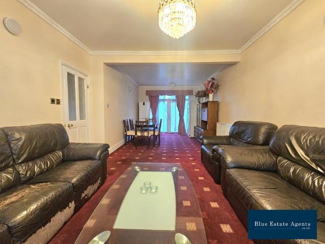 Haslemere Avenue, Hounslow, TW5 3 bed semi detached house to rent £2,400 pcm £554 pw