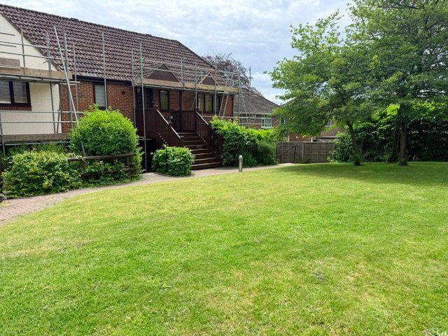 Haslemere GU27, 1 bed flat to rent, £975 pcm | PrimeLocation