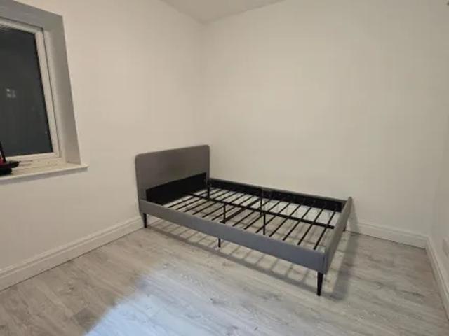 Haslemere Road, London, IG3 8DR, United Kingdom | Studio apartment for rent #139622063 | Rentberry