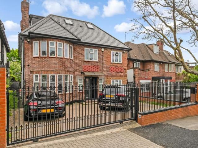 Haslemere Road N3, 5 bed property to rent, £6,200 pcm | PrimeLocation