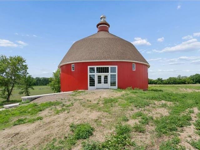 Hassan Pkwy, Rogers, MN 55374