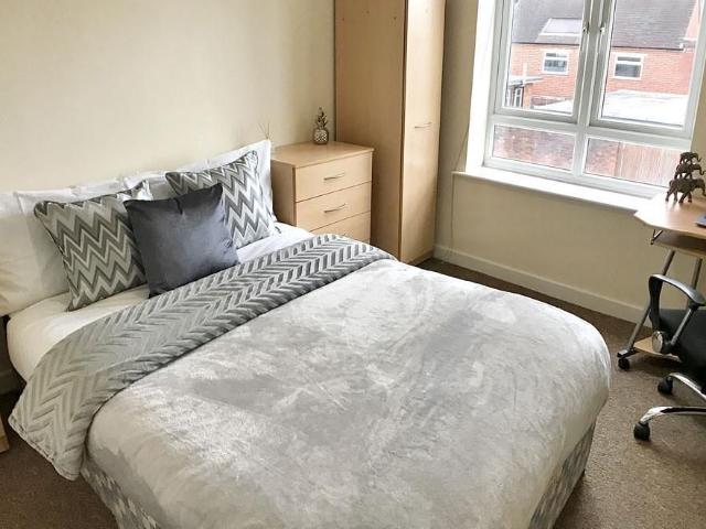 Hassell Street, Newcastle Under Lyme ST5, 1 bed flat to rent, £689 pcm | PrimeLocation