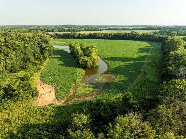 Hatchell Rd, Tonganoxie, KS 66086
