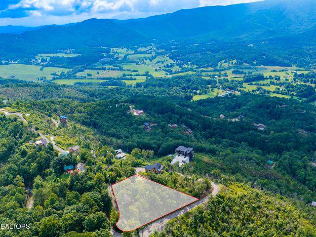 Hatcher Mountain rd, Sevierville, TN 37862