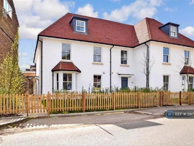 Hatchlands Road, Redhill, RH1 1 bed flat to rent £1,600 pcm £369 pw