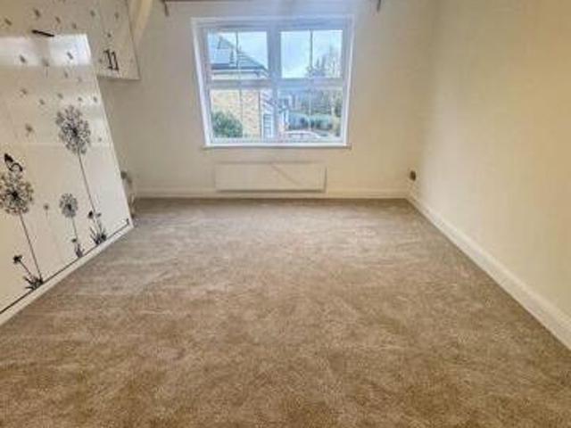Hatfield Close, Belmont Heights, 2 Bedroom Flat