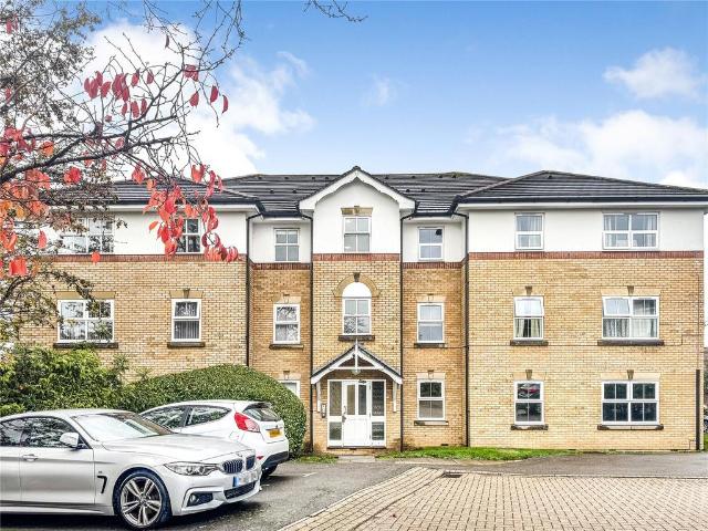 Hatfield Close, Sutton, Surrey, SM2 2 bed apartment to rent £1,575 pcm £363 pw