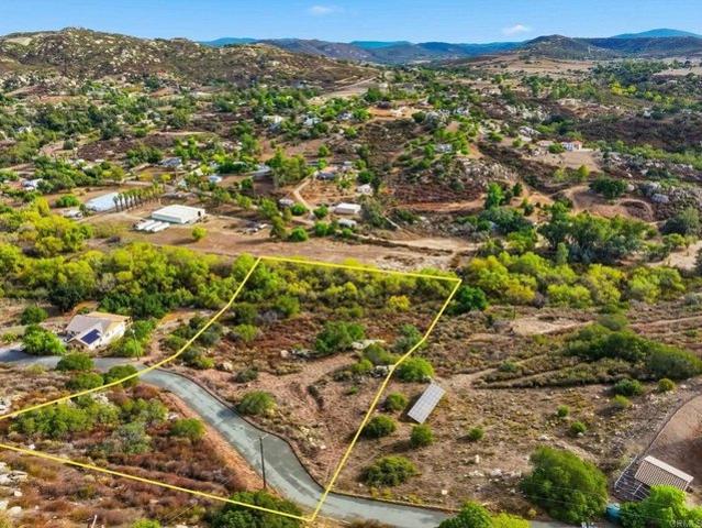 Hatfield Ln, Ramona, CA 92065