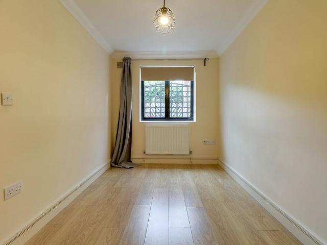 Hatfield Road, St. Albans, AL1 4LW