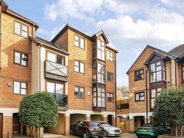 Hathaway Court, Esplanade, 1 Bedroom Apartment