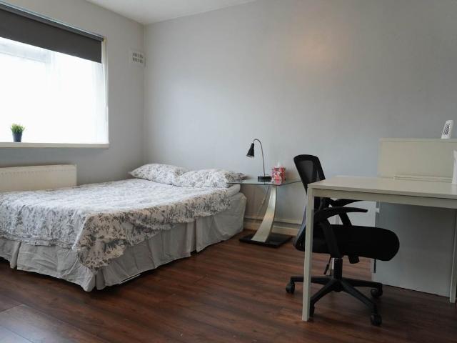 Hathaway Gardens, West Ealing W13, 4 bed shared accommodation to rent, £970 pcm | PrimeLocation