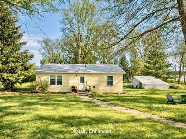Hathaway Inn Dr, Saint Albans Town, Home For Sale