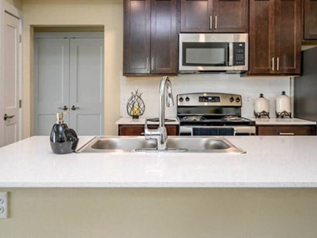 Hathaway Meadows 2 Bed, 2 Bath Lower