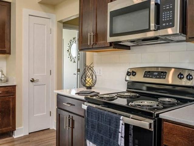 Hathaway Meadows 2 Bed 2 Bath Split Bdrm Lower