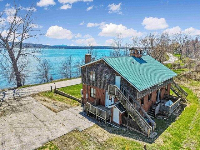 Hathaway Point Rd, Saint Albans Town, Home For Sale