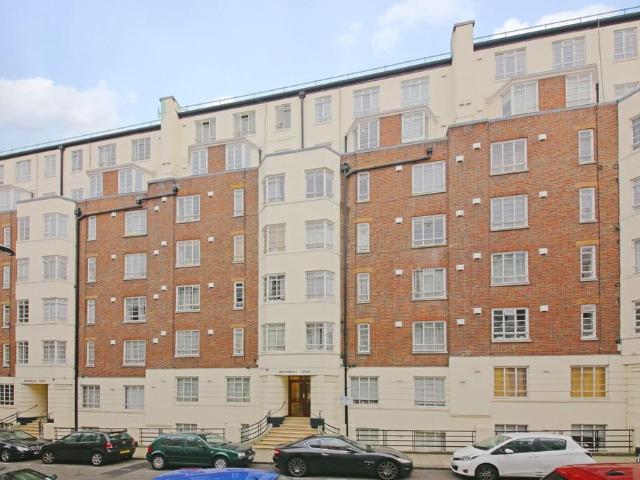 Hatherley Court, Hatherley Grove. 1 bed flat to rent £2,250 pcm £519 pw