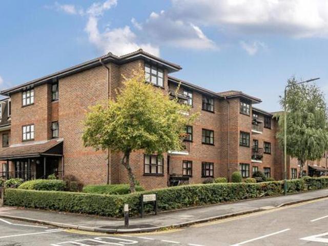 Hatherley Crescent, Sidcup, 2 Bedroom Flat