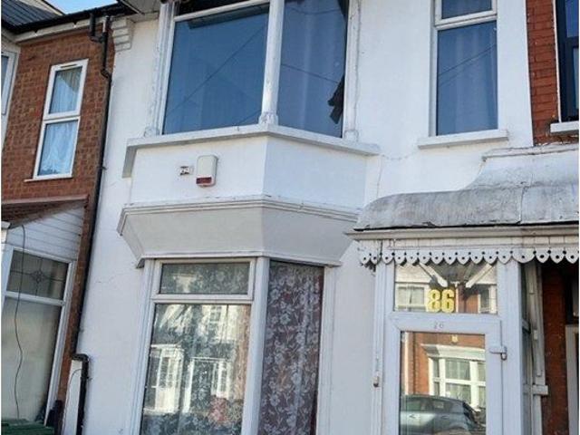 Hatherley Gardens, London E6, 5 bed terraced house to rent, £2,800 pcm | PrimeLocation