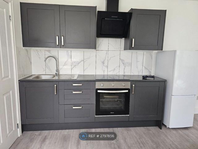 Hatherley Mews, London E17, Studio to rent, £1,150 pcm | PrimeLocation