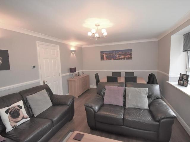 Hatherley Road Sidcup DA14 1 bed flat to rent £1,395 pcm £322 pw
